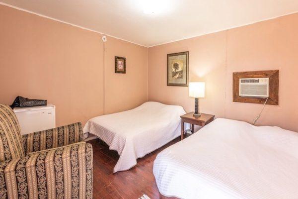 Cabins and Lodging – Meramec River Resort